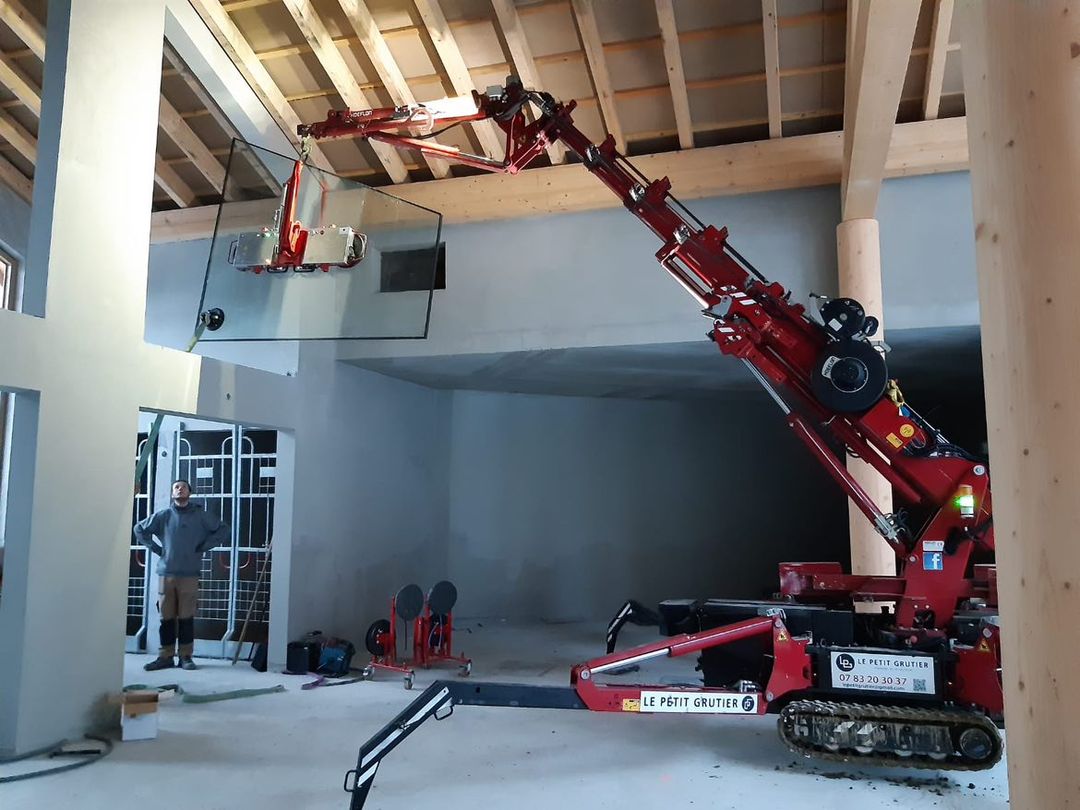 Le Petit Grutier - Location de mini grue à Lyon